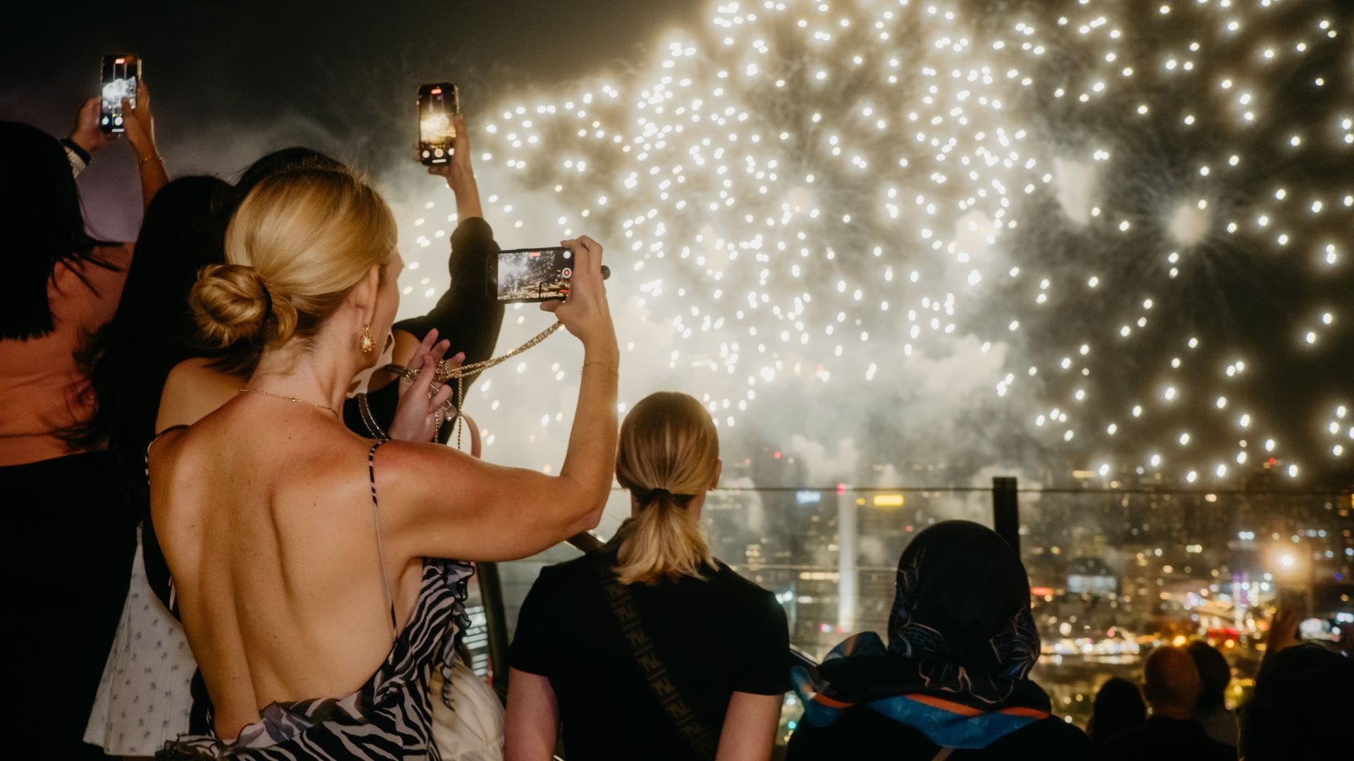 カウントダウン・インザスカイ | スカイパーク展望台｜イベント｜シンガポール | マリーナベイ・サンズ