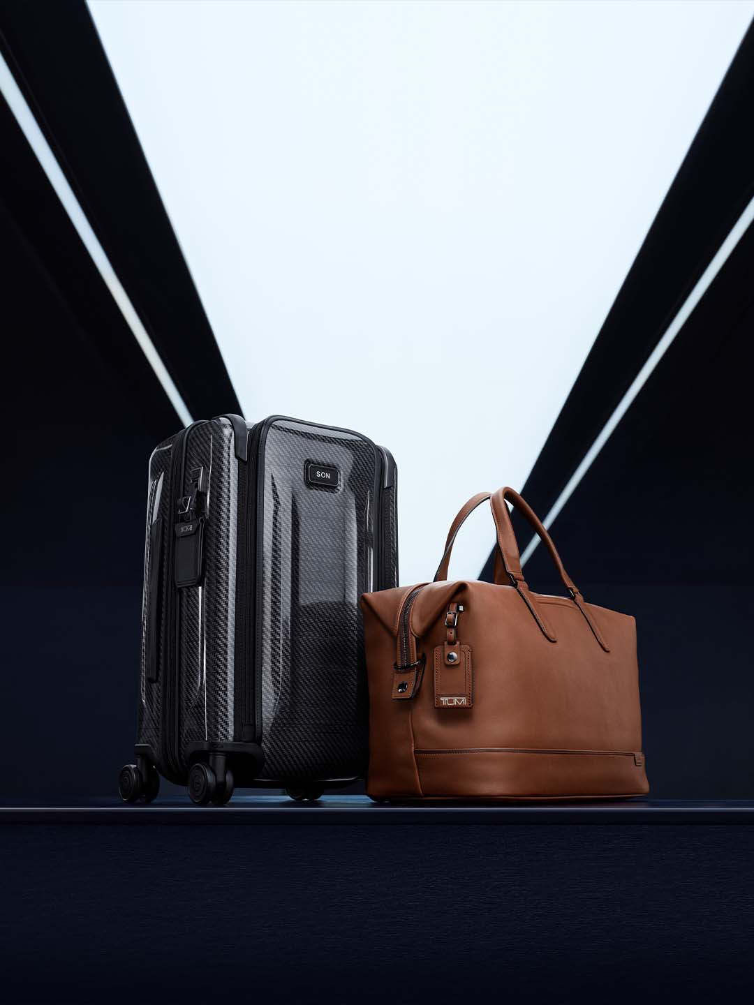 TUMI | スーツケース | ザ・ショップス|マリーナベイサンズ TUMI | スーツケース | ザ・ショップス|マリーナベイサンズ