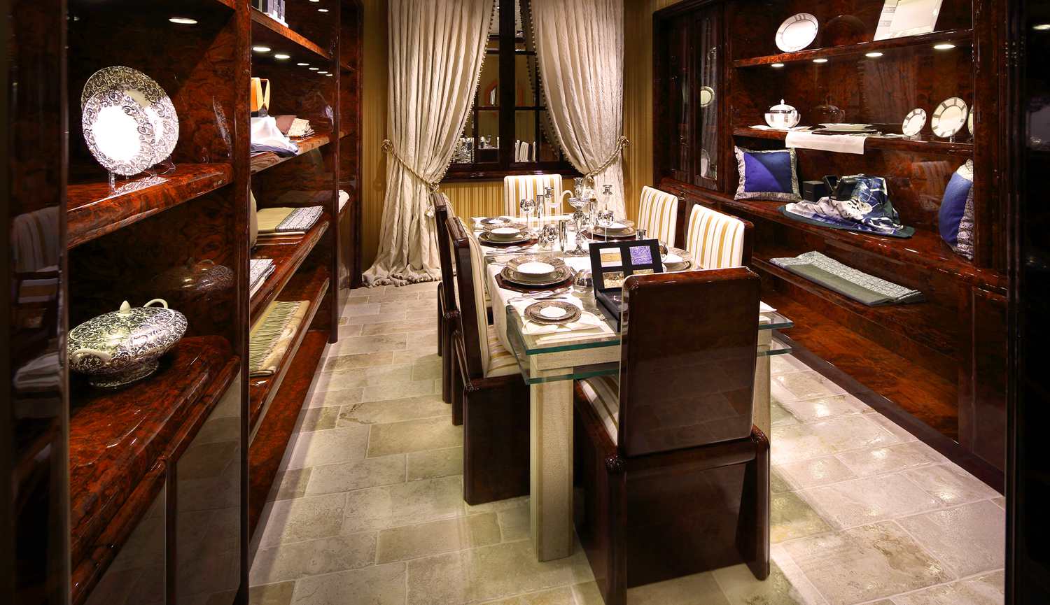 Stefano Ricci ザ ショップス アット マリーナベイ・サンズのメンズファッション